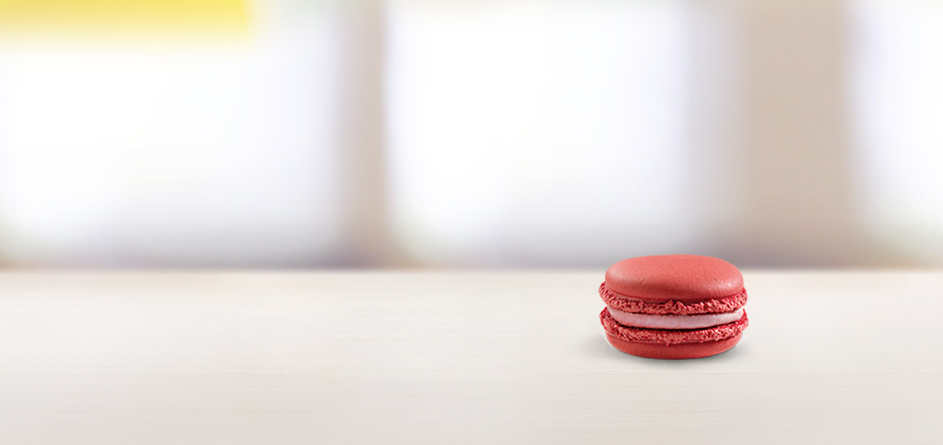 Strawberry Macaron :: McDonald's Cyprus